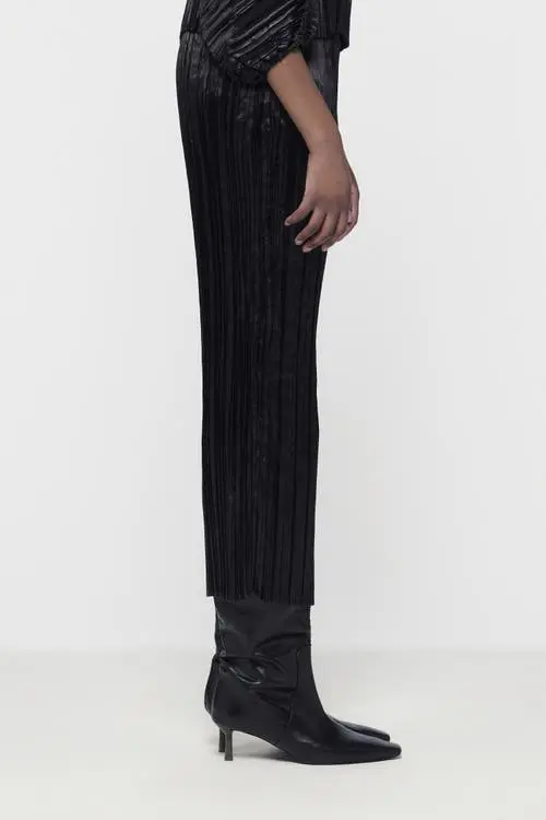 LEEM Fitted Plisse Maxi Skirt