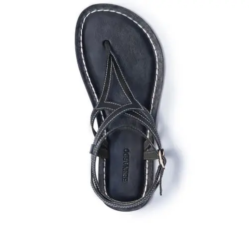Bernardo Mallorie Thong Sandal - Black