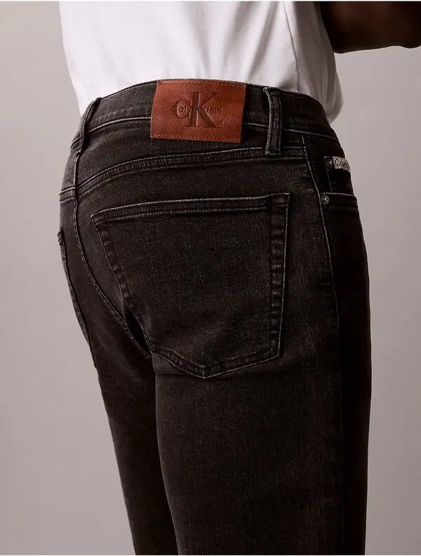 Calvin Klein Slim Denim Shorts - Ck Essential Black