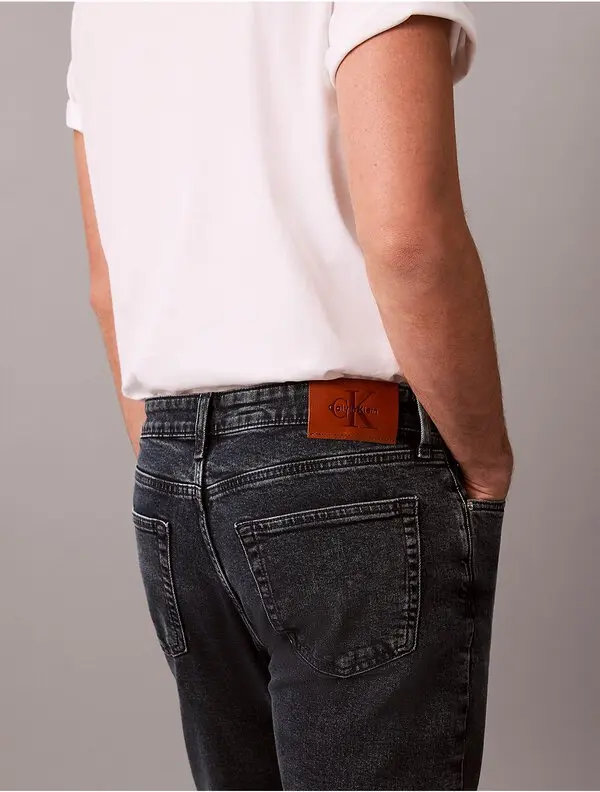 Calvin Klein Slim Tapered Jeans - Everest