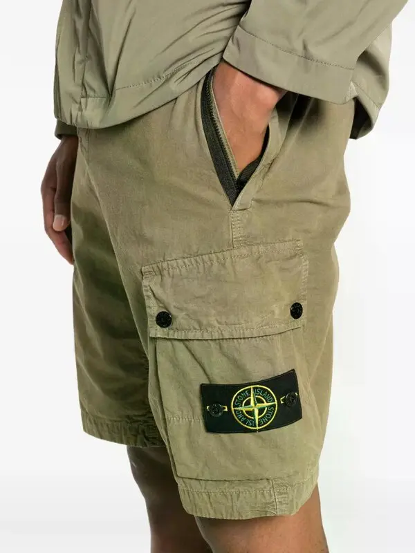 Stone Island Badge Cargo Shorts - Green