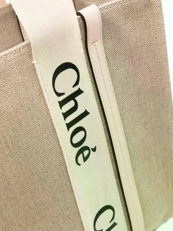 Chloé Medium Woody Tote