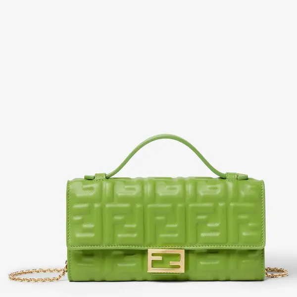 Fendi Baguette Continental With Chain
