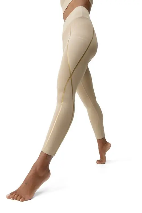 BORN LIVING YOGA 7/8 High Rise Leggings