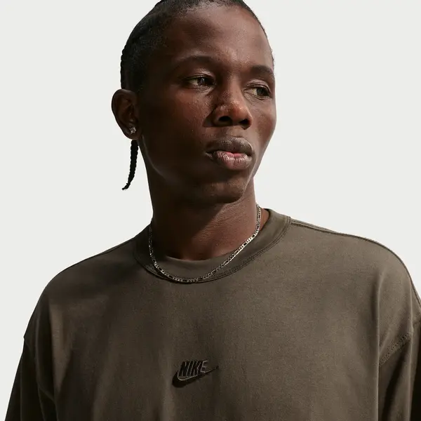Nike Sportswear Premium Essentials Long-sleeve T-shirt - Brown