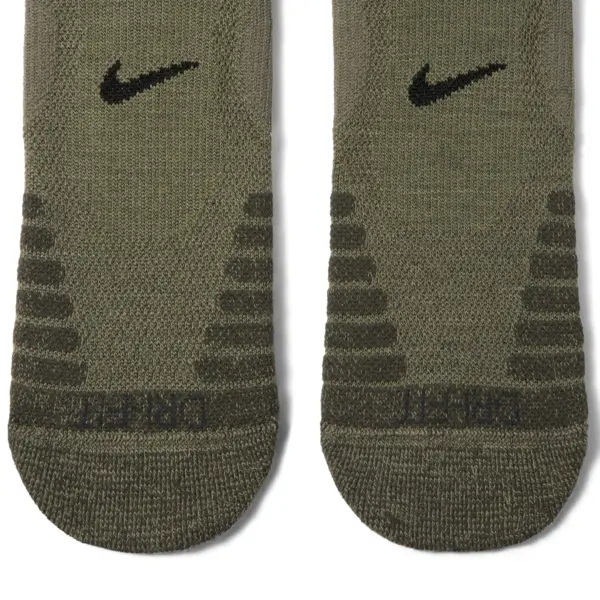 Nike Outdoor Cushioned Crew Socks - Green