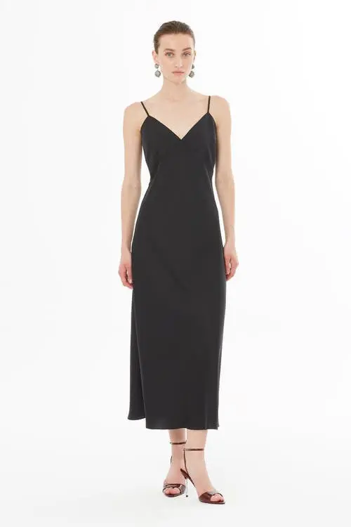 GIZIA Sleeveless Strappy V-neck Midi Dress