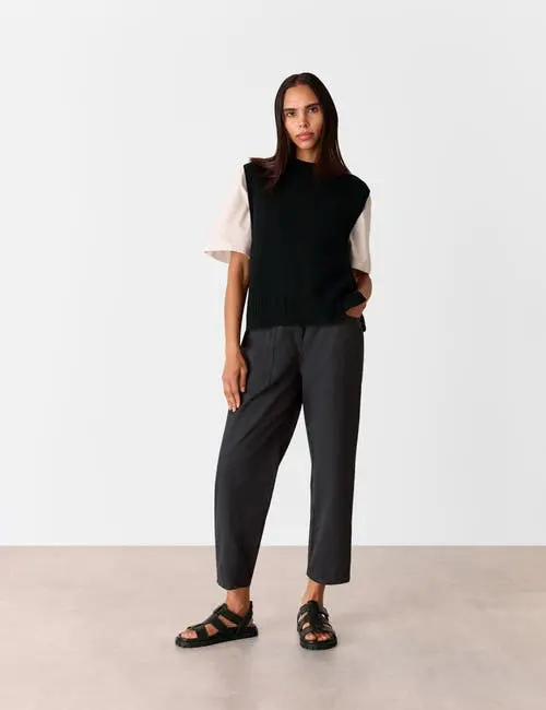 Whistles Tessa Casual Tapered Ankle-length Trousers - Black