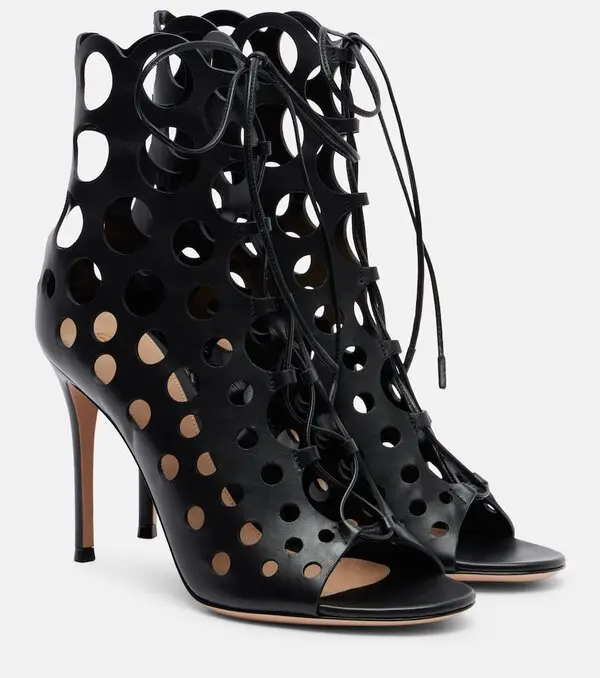 GIANVITO ROSSI Perforated Leather Lace-up Pumps - Black
