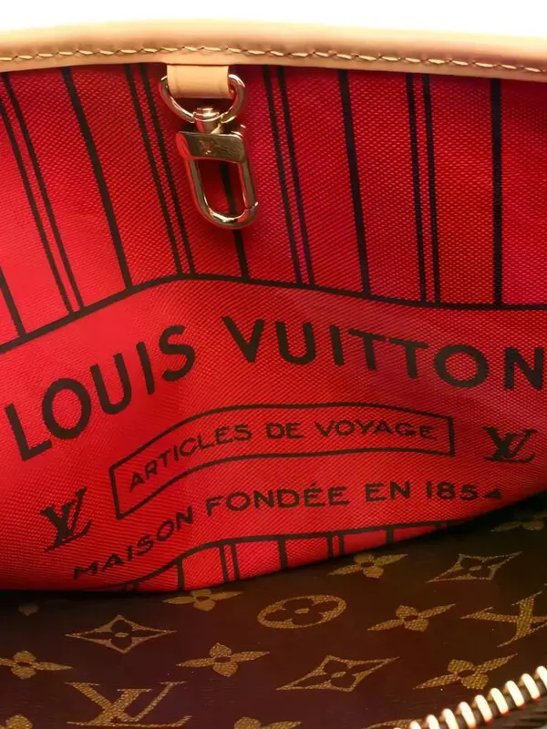 LOUIS VUITTON 2021 Evermore Pm Monogram Tote Bag