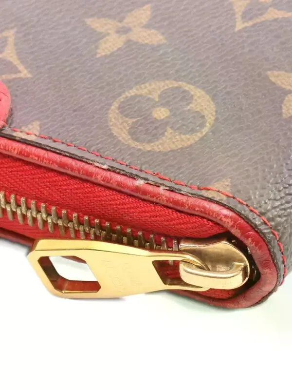 LOUIS VUITTON 2017 Retiro Monogram Zipped Wallet