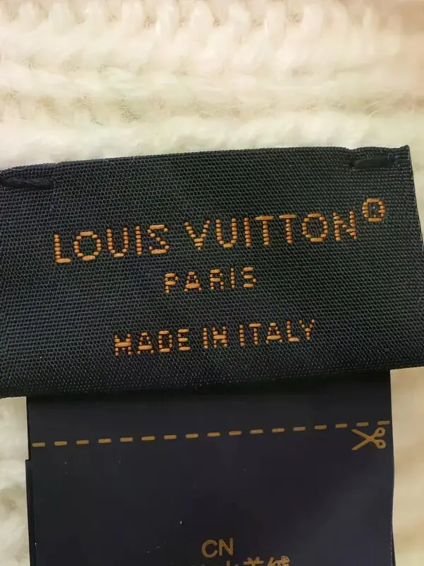LOUIS VUITTON Logo-detail Beanie