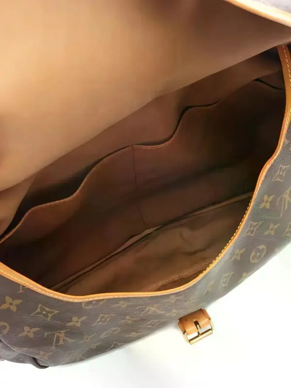 LOUIS VUITTON 1995 Saumur 35 Monogram Shoulder Bag