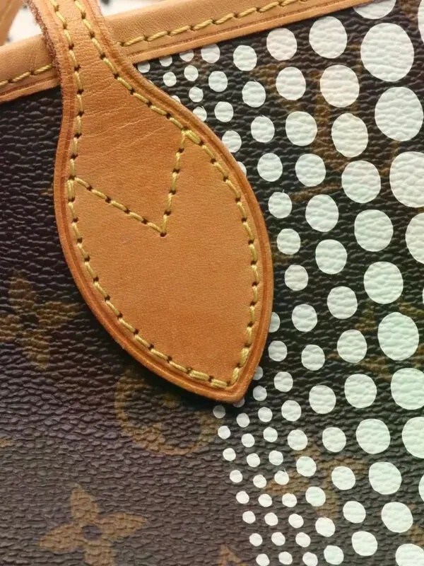 LOUIS VUITTON X Yayoi Kusama Neverfull Mm Monogram Wave Tote Bag - Brown