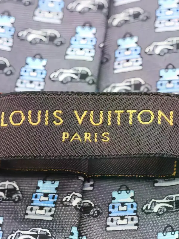 LOUIS VUITTON 2016 Globetrot Cars Silk Neck Tie