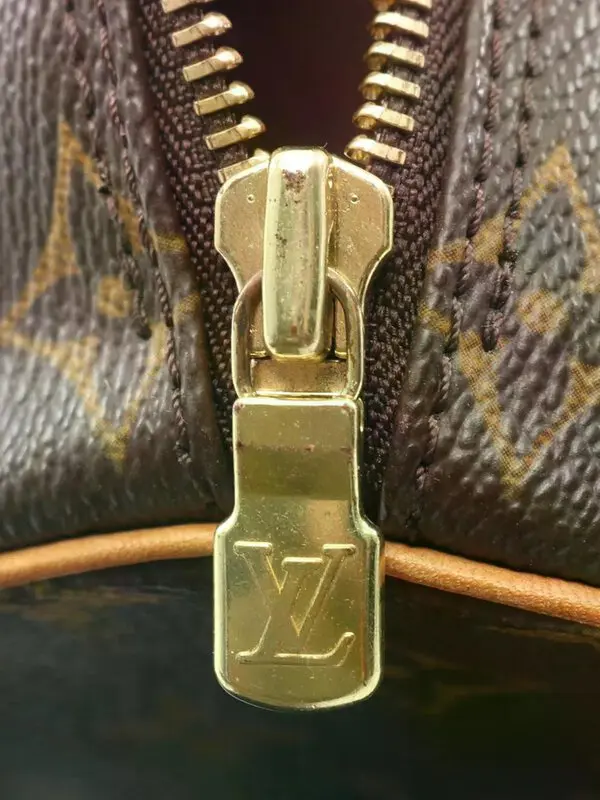 LOUIS VUITTON 2003 Monogram Papillon 26 Handbag