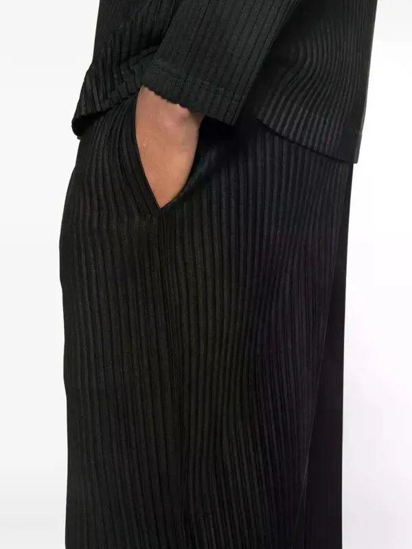 Issey Miyake Pleated Trousers - Black