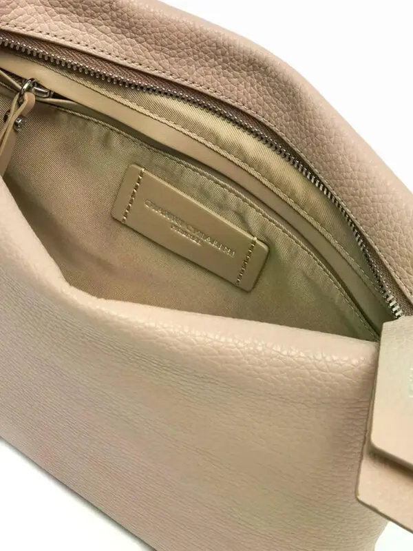 GIANNI CHIARINI Chain Strap Grained Clutch - Neutrals