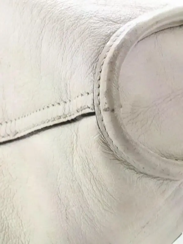 Gucci Rajah Chain Leather Large Tote Bag - Neutrals