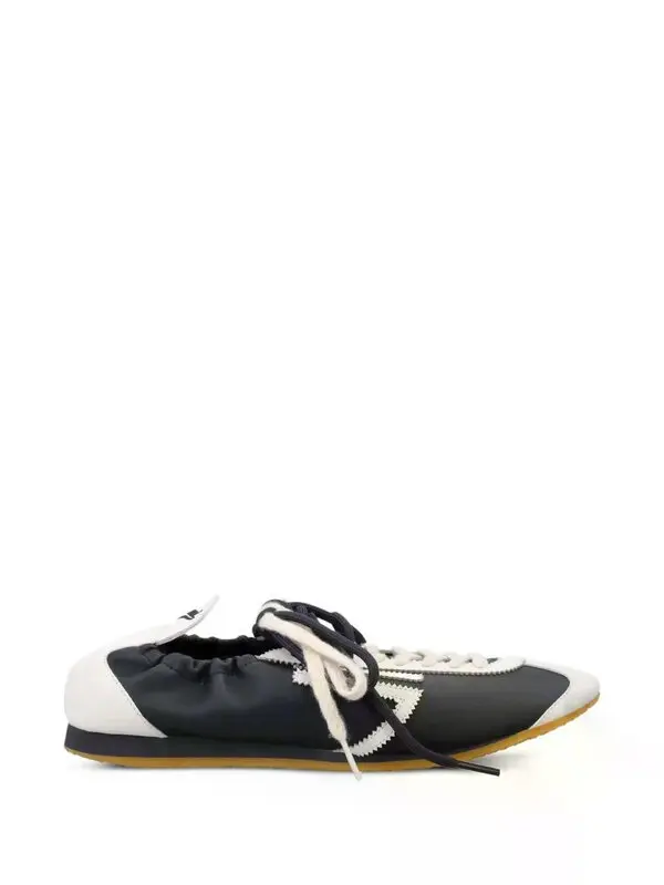 PURAAI Three-stripe Lion Sneakers