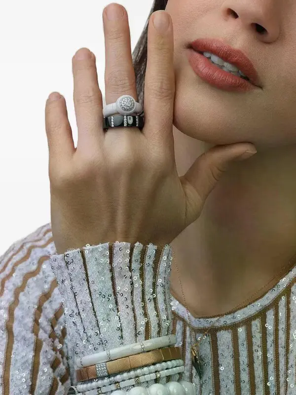 Roberto Demeglio 18k White Gold Diamond Dama Ring
