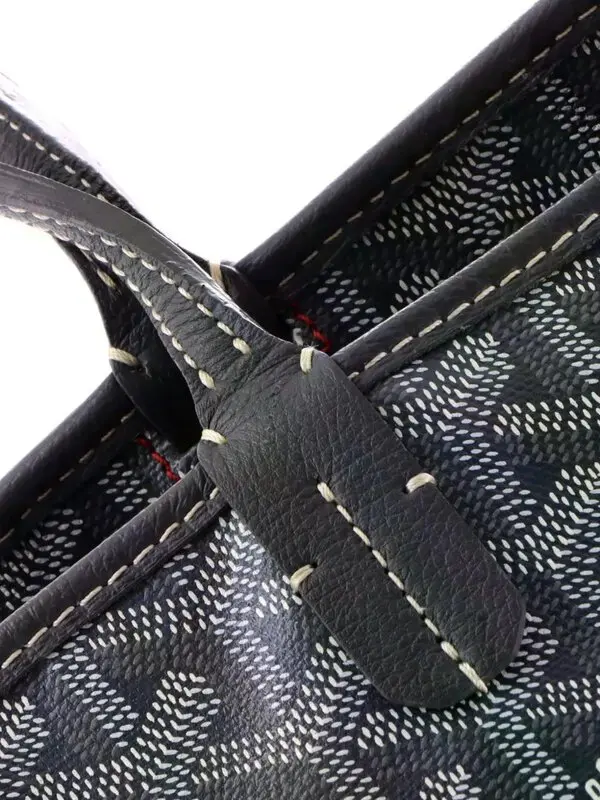 Goyard Artois Mm Shoulder Bag - Grey