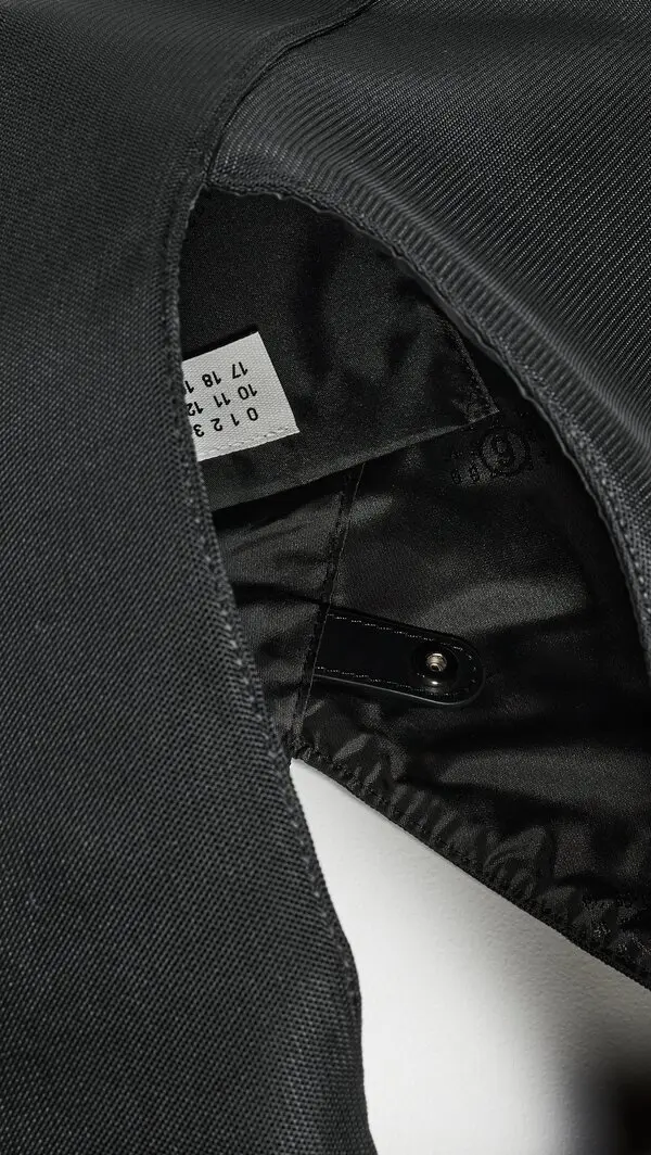 MAISON MARGIELA Classic Japanese Handbag - Black
