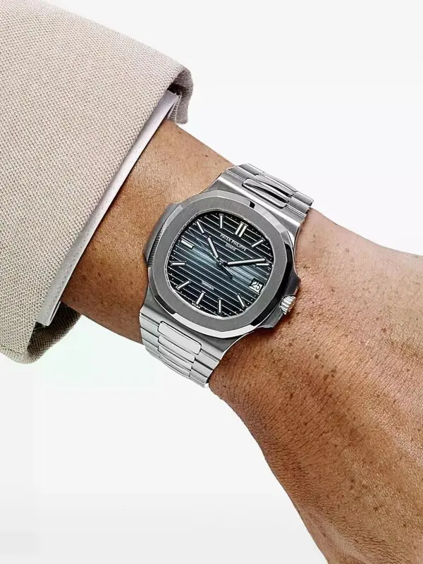 Patek Philippe 2018 Nautilus 5711/1a-010 40mm Watch