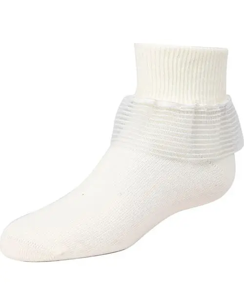 MEMOI Lace Ruffle Socks - Winter White
