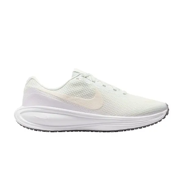 Nike Revolution Sneakers