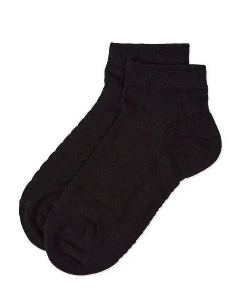 MEMOI Diamond Knit Patterned Ankle Socks - Black