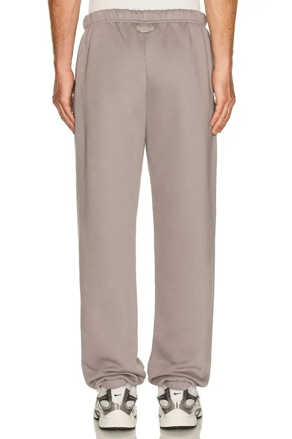 SKIMS Fleece Lounge Relaxed Jogger In Grey