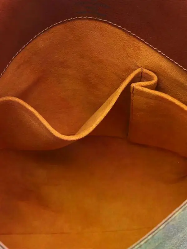 LOUIS VUITTON 2001 Monogram Musette Salsa Gm