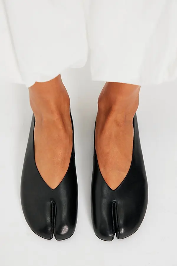 Jeffrey Campbell Pit Lane Tabi Flats - Black