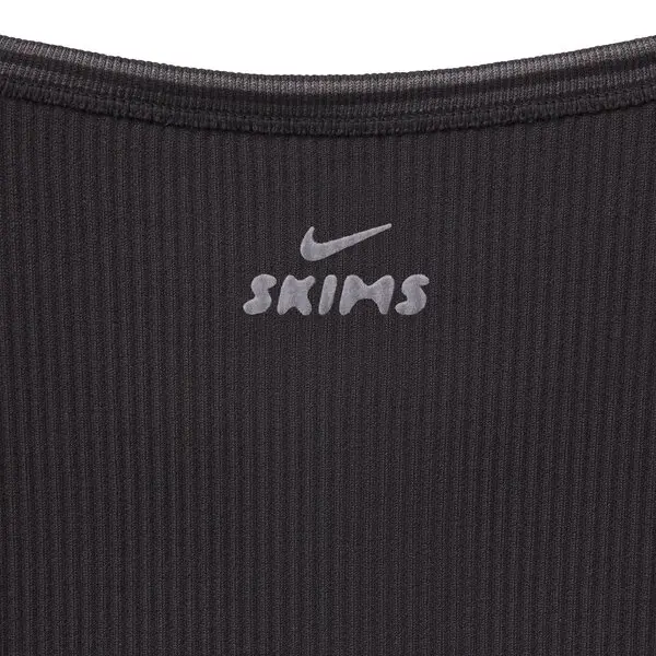 SKIMS Ribbed Seamless Cami Top - Obsidian
