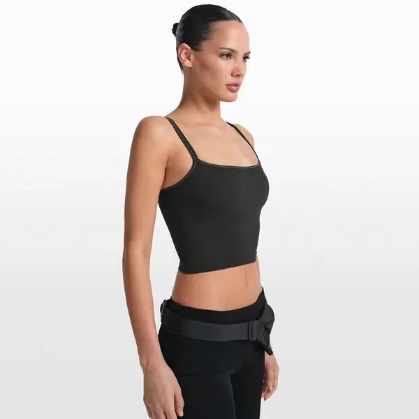 SKIMS Ribbed Seamless Cami - Obsidian/armor