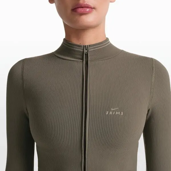 SKIMS Ribbed Seamless Zip Up Crop Jacket