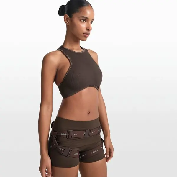 SKIMS Racer Front Bra Phoenix | Deep Neutral | | Nike Ribbed Seamless - Phoenix/truffle
