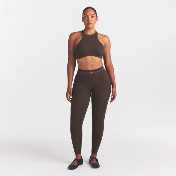SKIMS 26" Legging | Deep Neutral | | Nike Ribbed Seamless - Phoenix