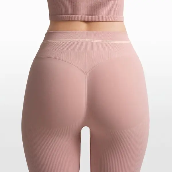 SKIMS 34" Straight Legging Himalayan | Pink | | Nike Ribbed Seamless