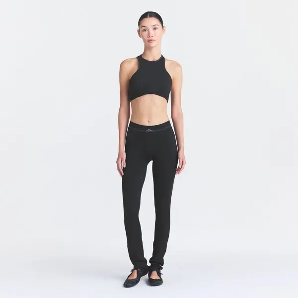 SKIMS 34" Straight Legging | Black | | Nike Ribbed Seamless