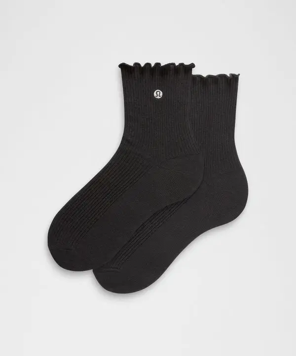 Lululemon Lettuce Edge Quarter Socks - Black/coconut Ivory