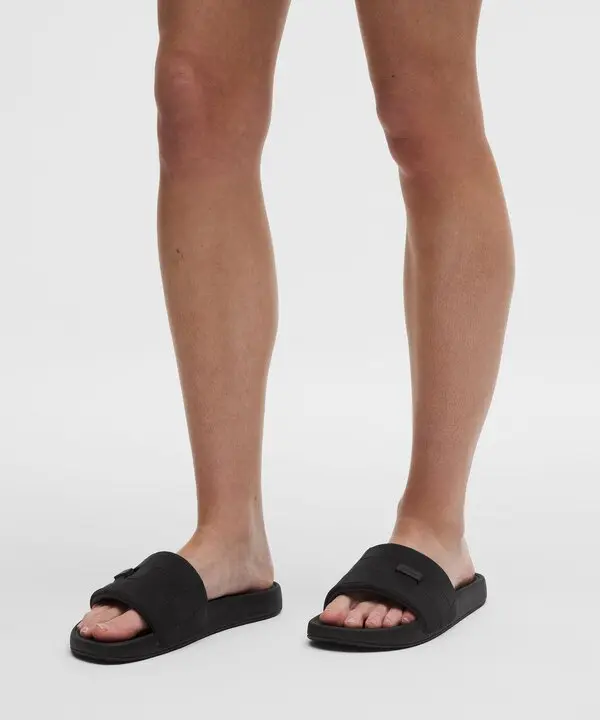 Lululemon Restfeel Woven Slide - Black/black/black