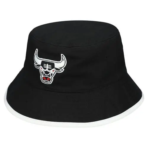 Mitchell & Ness Chicago Bulls Reversible Bucket Hat