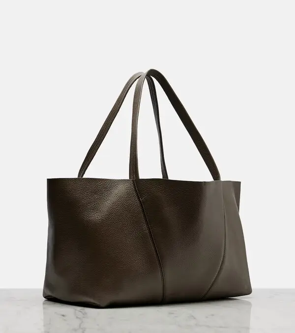 Chloé Spin Medium Leather Tote Bag