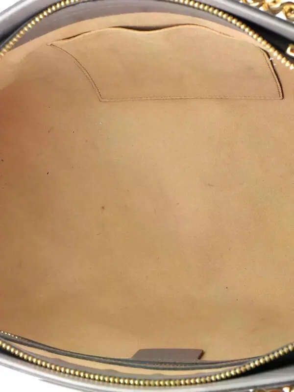 Gucci Soft Signature Sissima Leather Medium Tote Bag