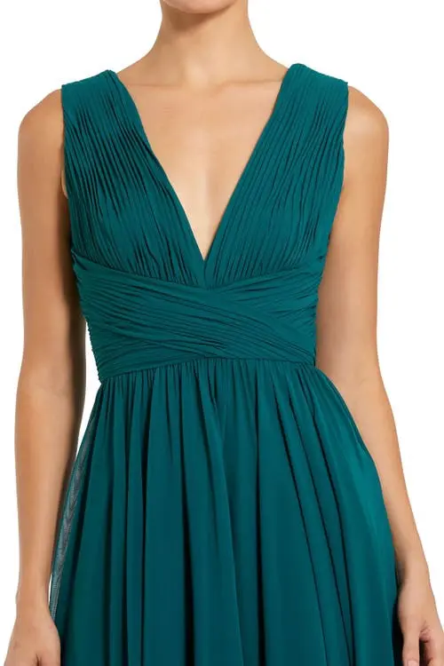 Mac Duggal Sleeveless Ruched V-neck Chiffon Gown - Teal