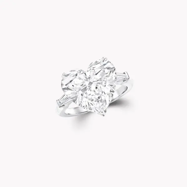 Graff Heart Shape Diamond High Jewelry Ring - Platinum