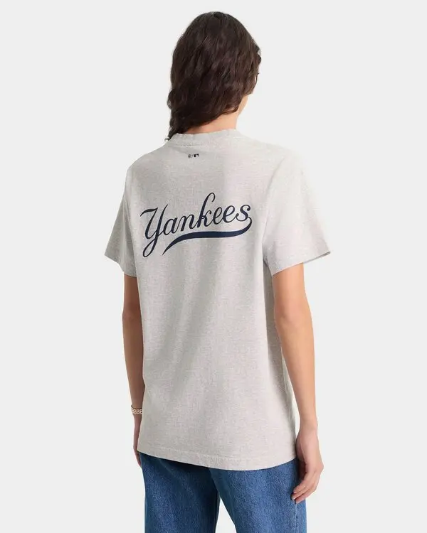 SPORTY & RICH Yankees Curve T-shirt