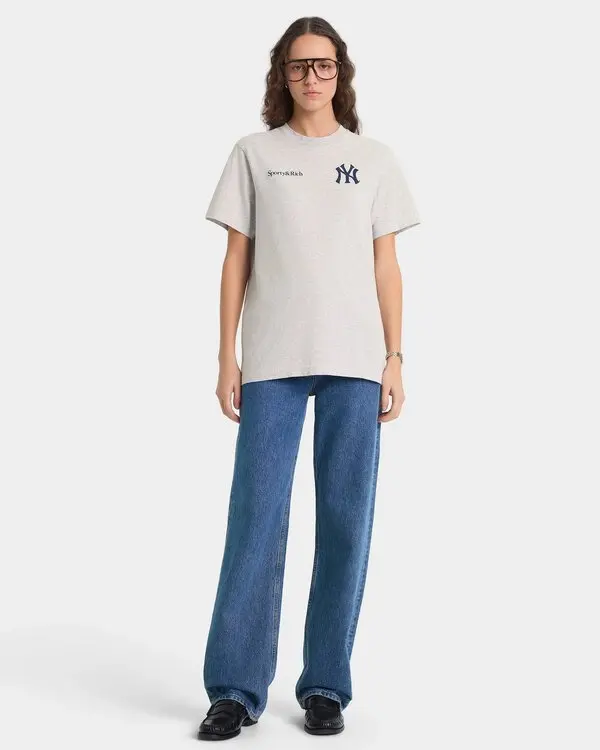 SPORTY & RICH Yankees Curve T-shirt